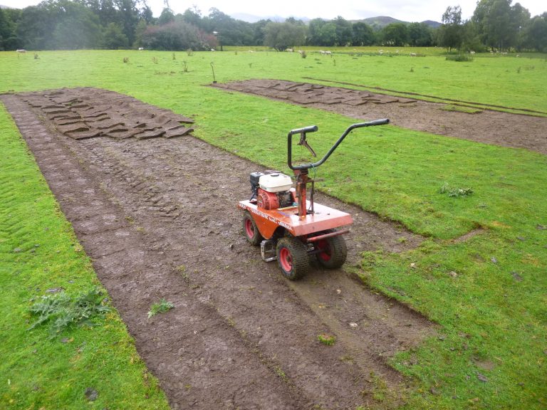 Cutting the turf - Highland Folk Museum